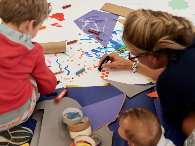 Early years studio: paper | Royal Academy of Arts