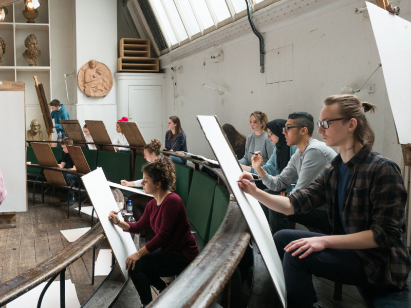 Life drawing summer school | Royal Academy of Arts